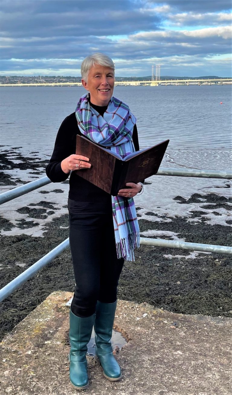Celebrant Showcase – Gillian Robertson from Falkirk - Michael Hannah ...